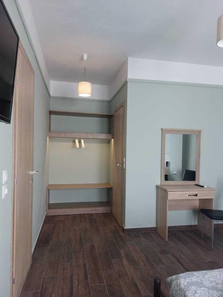 Omega Rooms Anaxos €108